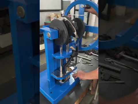 Hand Operated Tablet Machine at Best Price in India