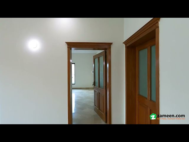 Spacious 7 Bedroom House In Valencia Town With 8 Washrooms And Ample ...