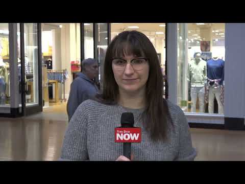 East Hills Shopping Center announces American Eagle Outfitters will be closing its doors