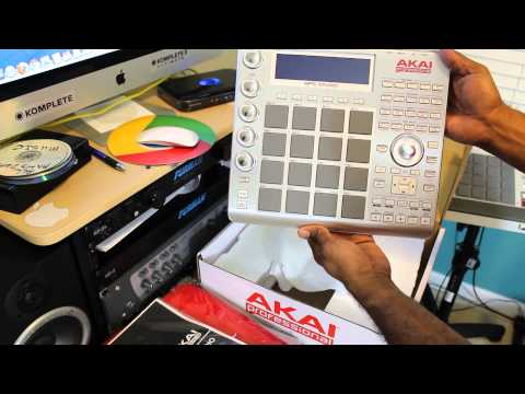 UNBOXING THE AKAI MPC STUDIO