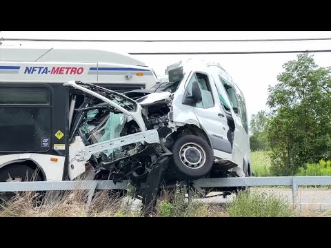 Several vehicles including NFTA bus involved in serious crash in Wheatfield