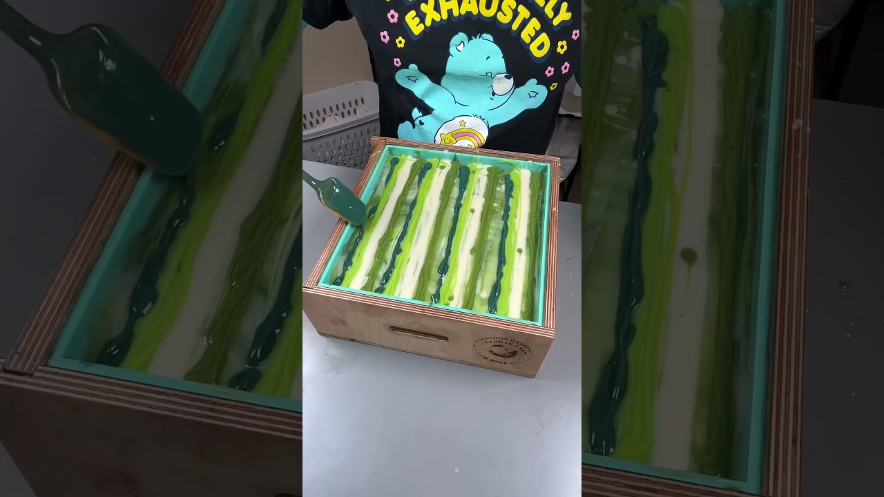 Making St. Patrick’s Day Lucky Star soap! #barsoap #soap #stpatricksday #clover #vegan #soapcutting