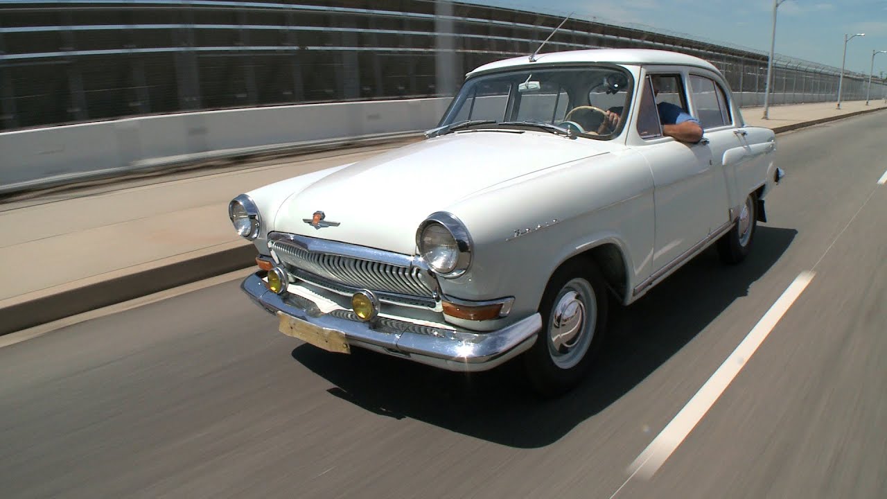 Watch Jay Leno Driving a GAZ-21 Volga - autoevolution