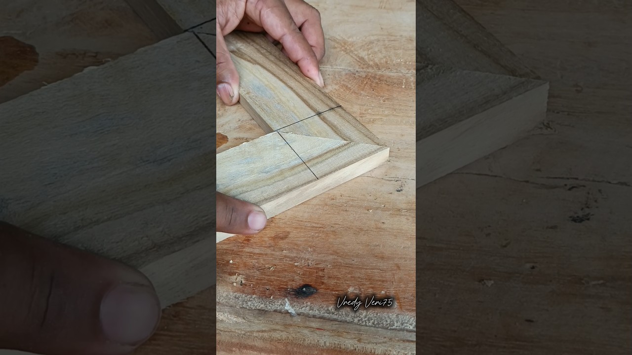 Carpenter's trick of joining wooden boards at a 90° angle#shorts#satisfying#diy#woodworking