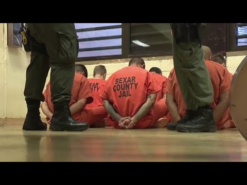 BCSO detention officer foils inmate's attempt to escape through ceiling