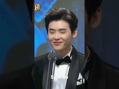 Jong Suk and han hyo-joo as a best couple award in drama π©π€#leejongsuk #hanhyojoo #sukkies