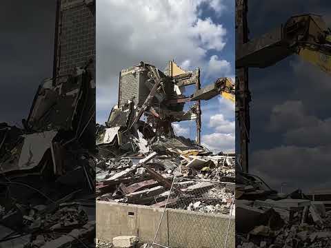 Part Four 👷 PERSHING AUDITORIUM 👷 LINCOLN NEBRASKA 👷 DEMOLITION CONTINUES 👷 MON SEPT 11th 2023 👷♂️