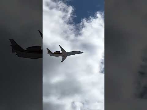 Plane spotting at John Wayne Airport SNA #planespotting