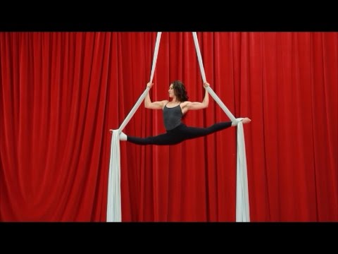 Front flip splits – AERIAL ELEMENTS