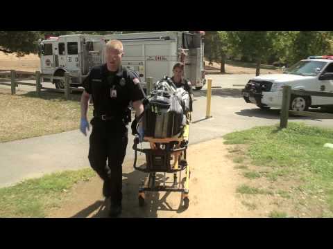 Pull to the Right for Sirens and Lights PSA (XSC EMS Full Spanish Version)