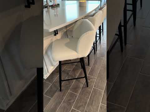 Beautiful & affordable counter stools under $400! #amazonfind