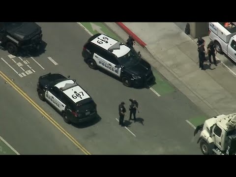 LIVE: Police search for shooting suspect near Santa Monica mall