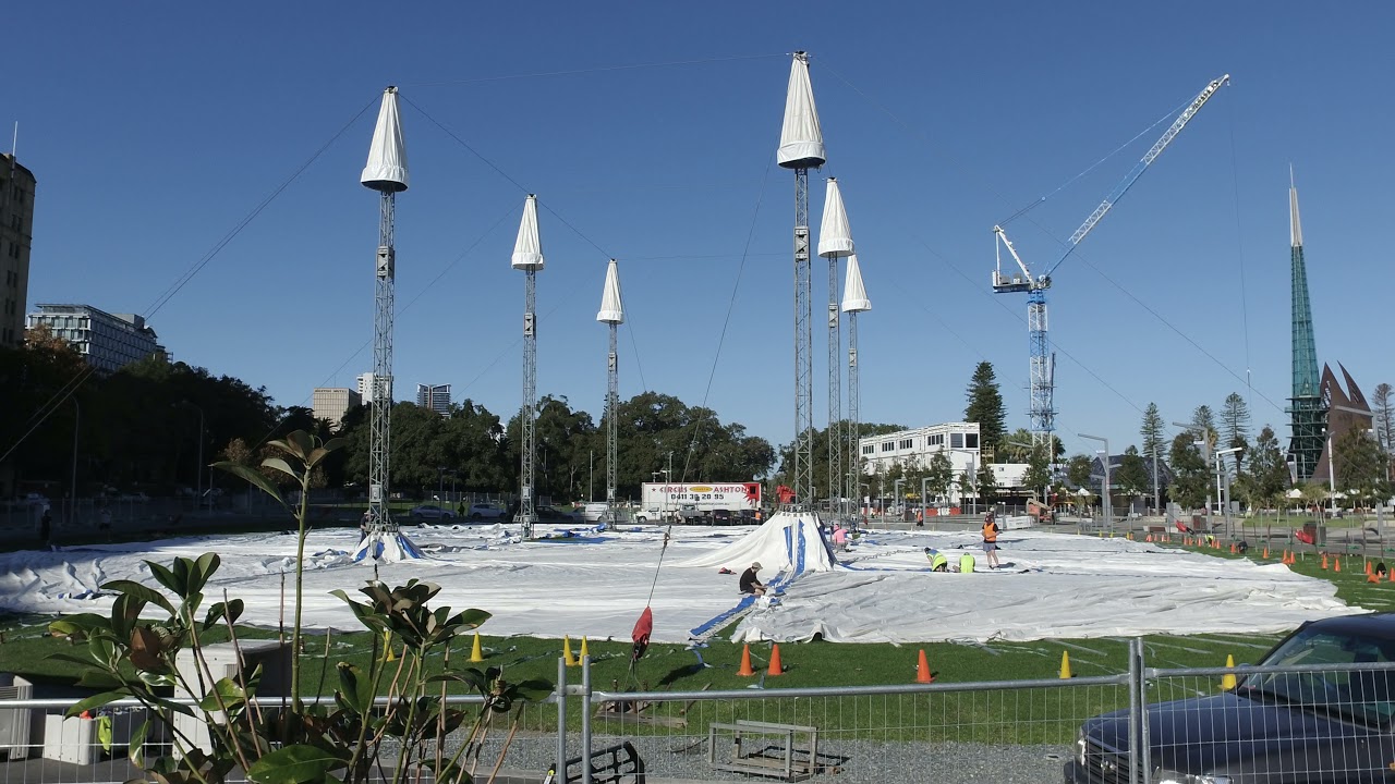 TIMELAPSE ELIZABETH QUAY CIRCUS SETUP