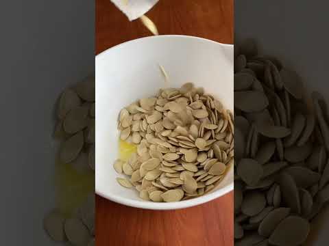 Don't throw away your pumpkin seeds! Eat them instead!