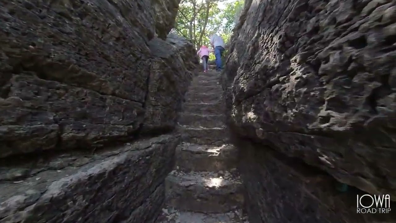 The hike up to Pulpit Rock in Decorah, Iowa.