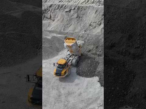 A day in the life of a quarry site #excavator #dumptruck #quarry #quarrydriver #screener #excavating