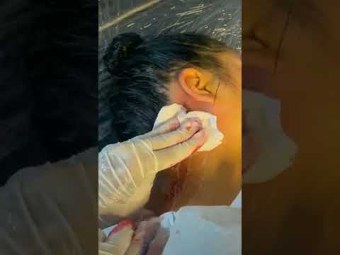tatuaje en el cuello