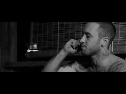 Alex O’Loughlin as Marcus Bohem (The Invisible) | Tintorera