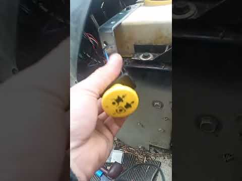 Lawn tractor with yht1450 Husqvarna pto switch JohnDeer conversion.