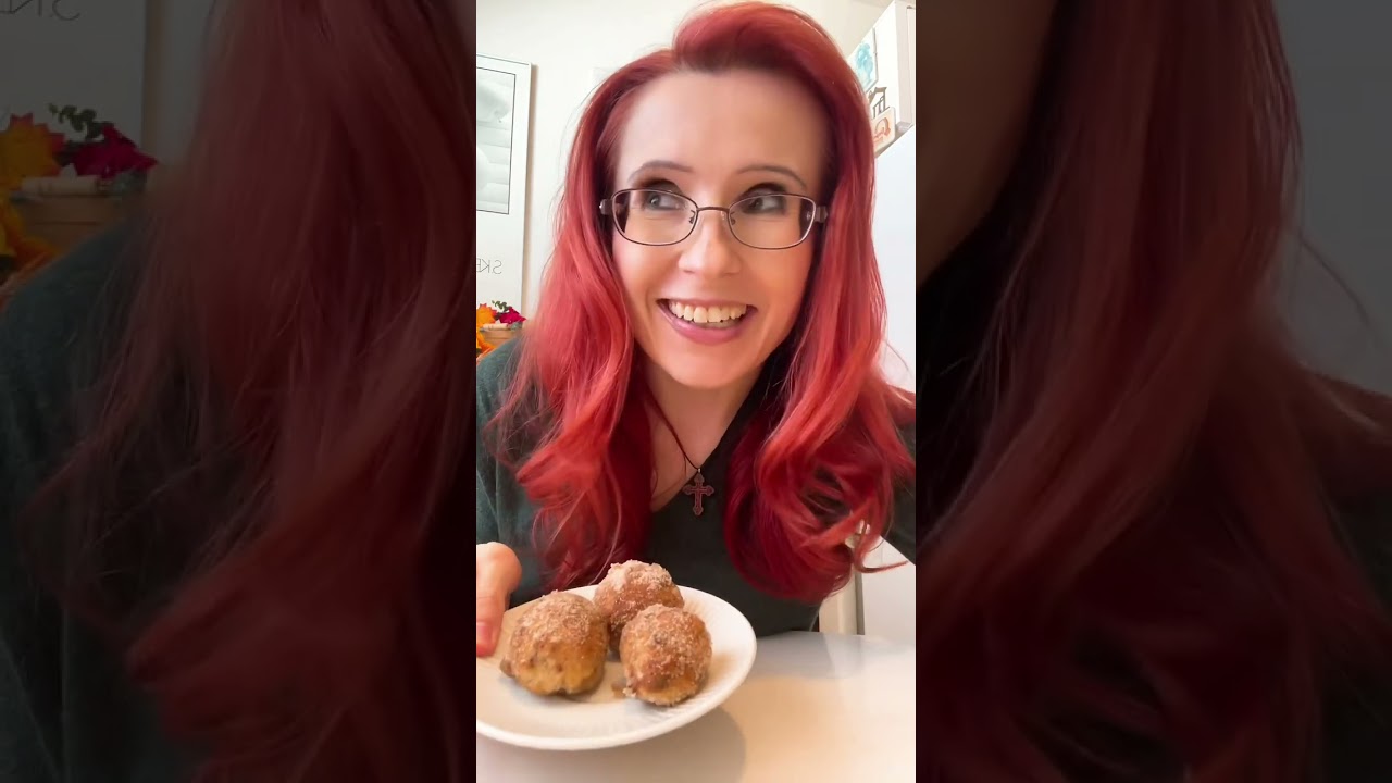 Air Fryer 2 ingredient Banana donuts! 🍌