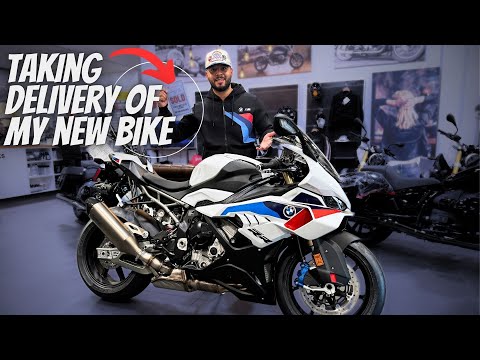 Taking delivery of my new 2025 BMW S1000RR