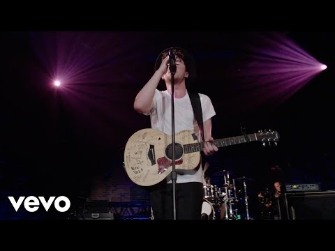Rixton - Me And My Broken Heart (Live) - #VevoHalloween