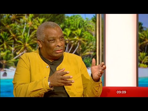 Death in Paradise Christmas Special interview Don Warrington  [ subtitled ]