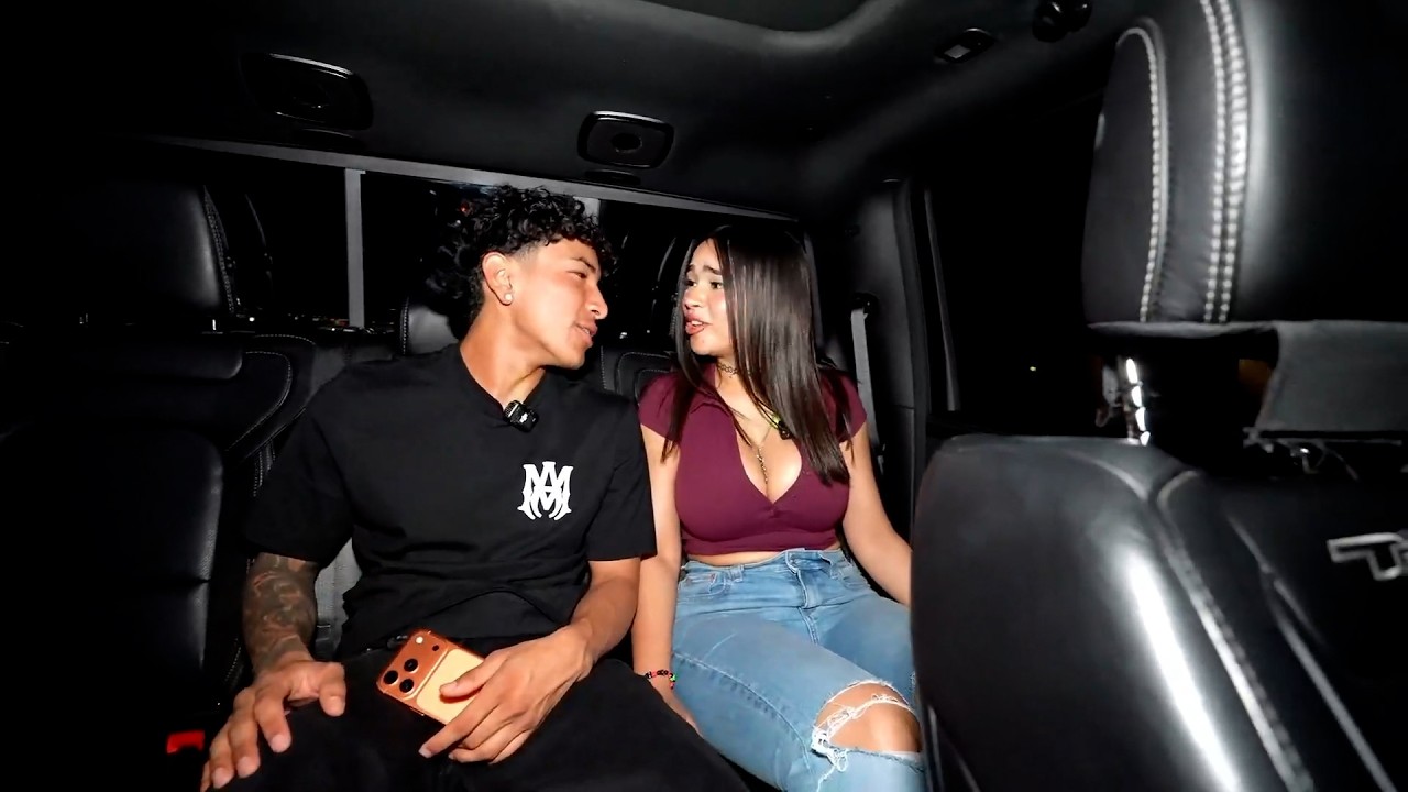 Oblivion & Leila Flirts For 20 Minutes Straight..