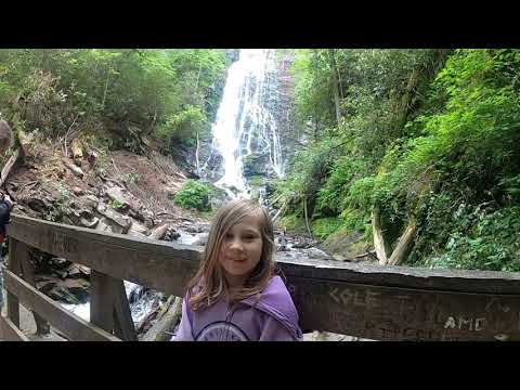 Mingo Falls In North Carolina: A Beautiful Waterfall Hike