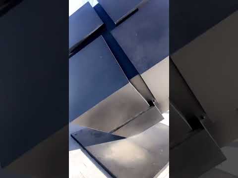 Interactive sculpture “Cube”, at The Cincinnati Art Museum ~ Artist: Tony Rosenthal