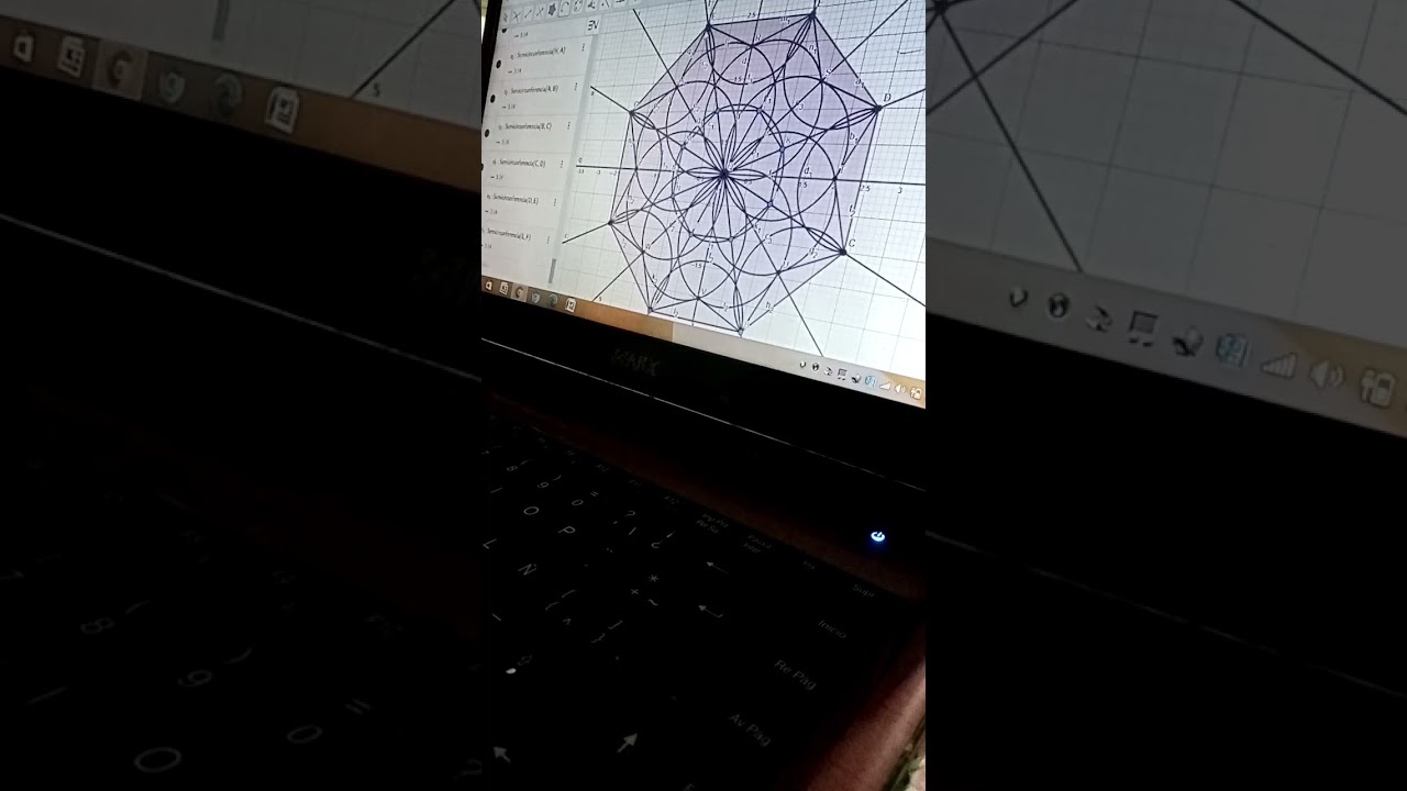MANDALA EN GEOGEBRA.