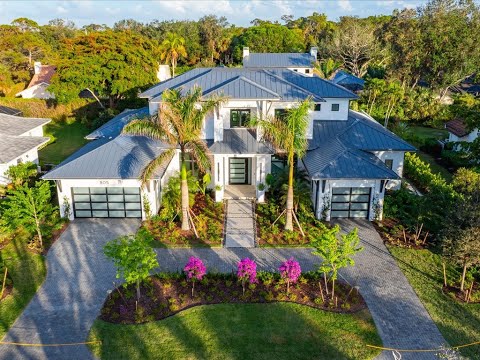 PELICAN BAY | New Construction Home - 805 Knoll Wood Ct