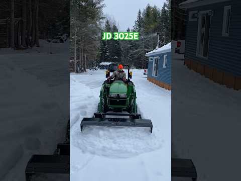John Deere 3025e with HLA 1500 snow pusher #compacttractor