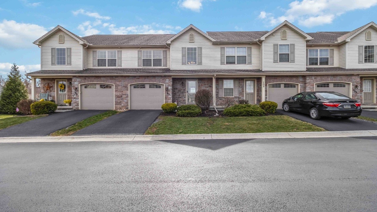 703 Jonathan Court, Mechanicsburg, PA 17055