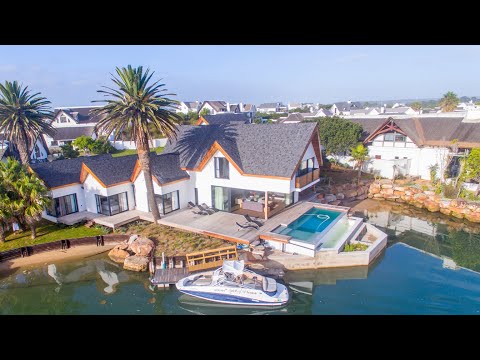 Pennylane Waterfront Canal Home