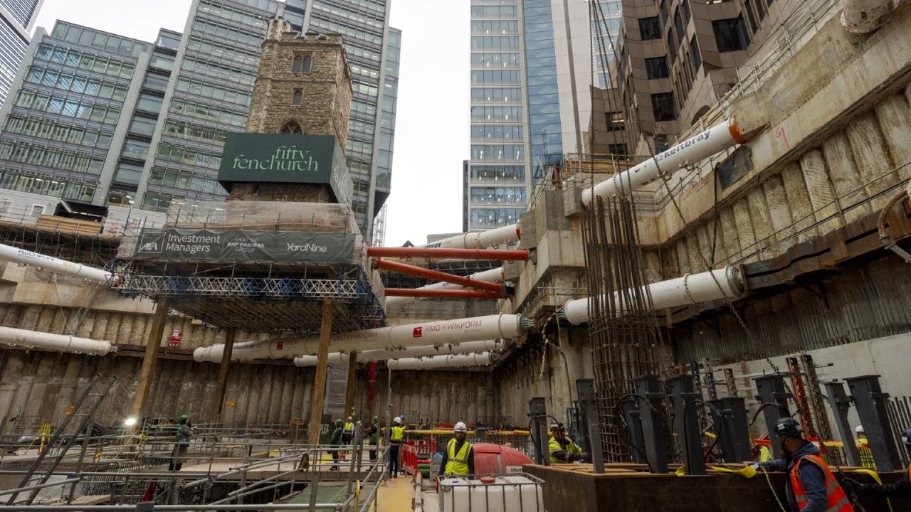 London medieval church lifted 14 metres