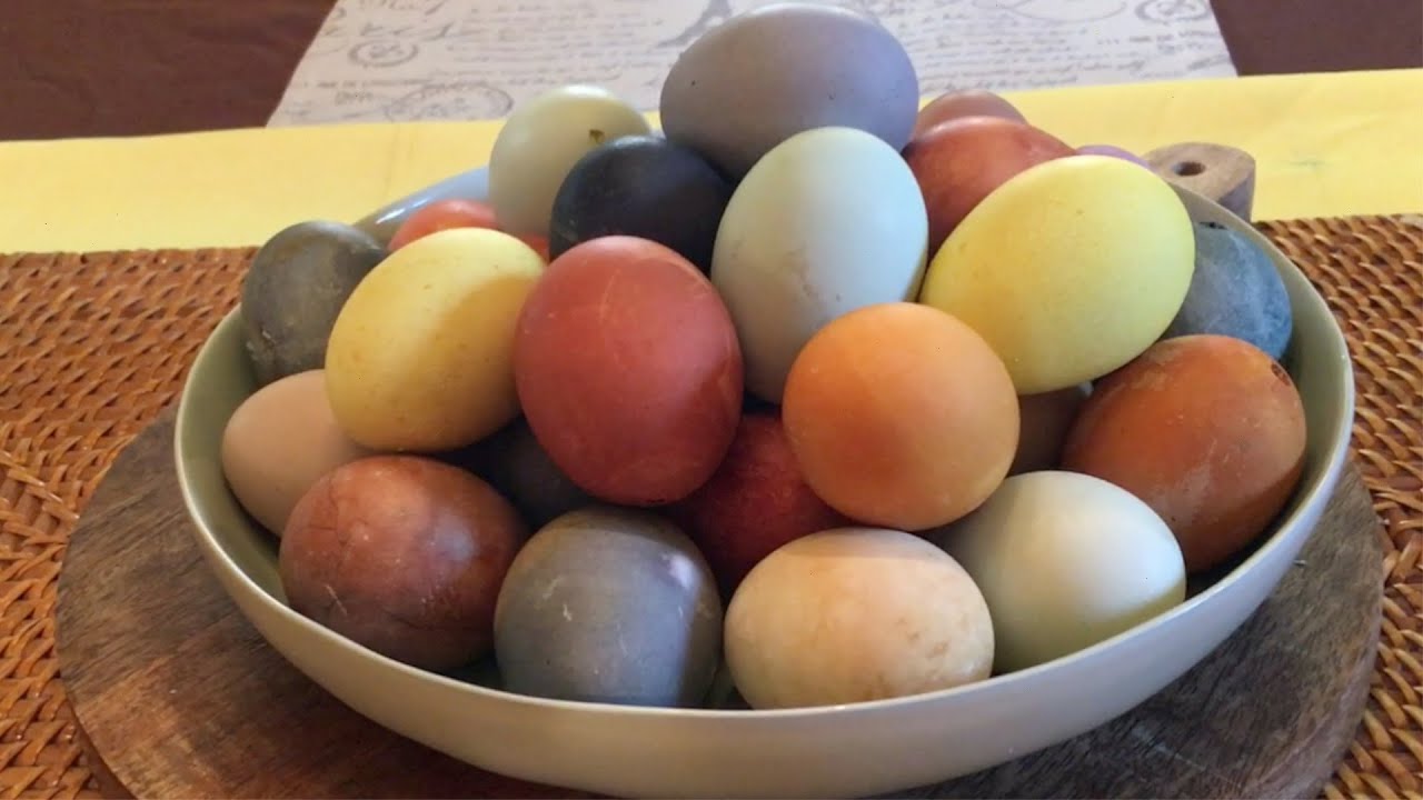 HOW TO MAKE NATURAL EASTER EGG DYES