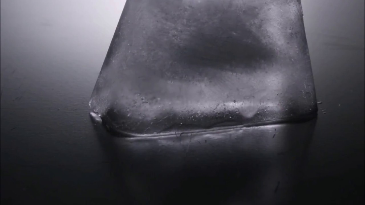 Reverse Time Lapse - Ice cube melting