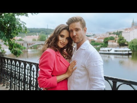 Elizabeth Kopecka - Summer Boyfriend (official video)