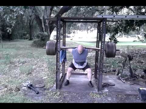 3/4 range bottom squat 800lbs...rebuilding!