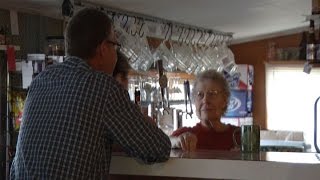 Bar Back Overview | What is a bar back? - Zippia