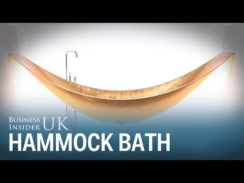A UK company makes 24-carat gold leaf bathtubs