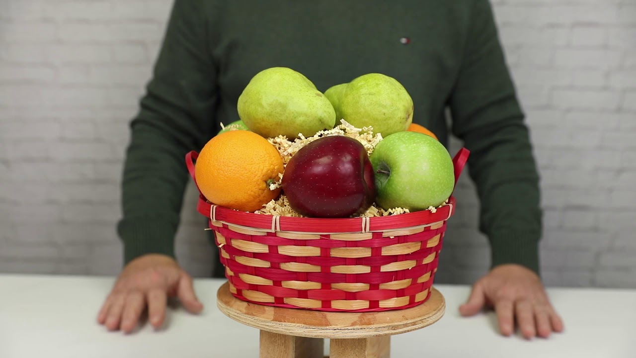 How to Assemble a Fruit Basket