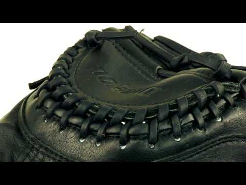 Nokona Buckaroo Black Softball Series: BS3250CBLK Catcher's Mitt