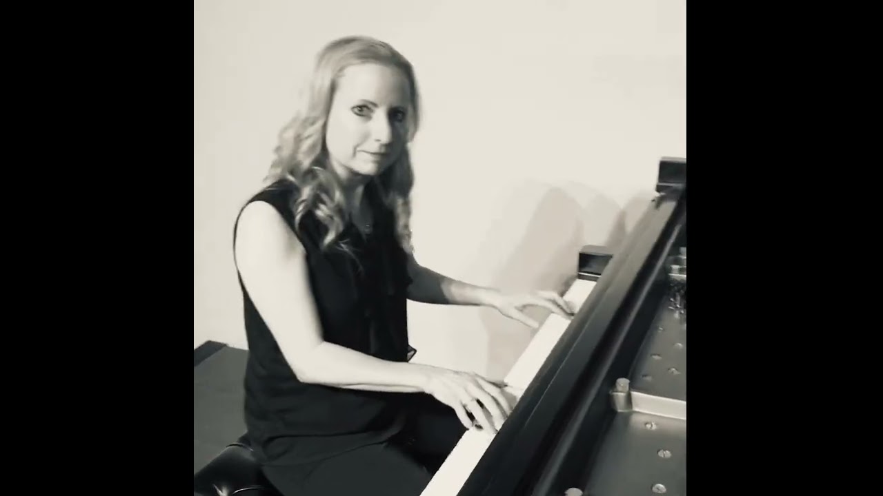 Hire Laura Sawosko - Pianist in Nashville, TN | GigSalad