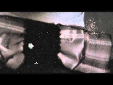Viewing a Gigapixel Image of a Daguerreotype