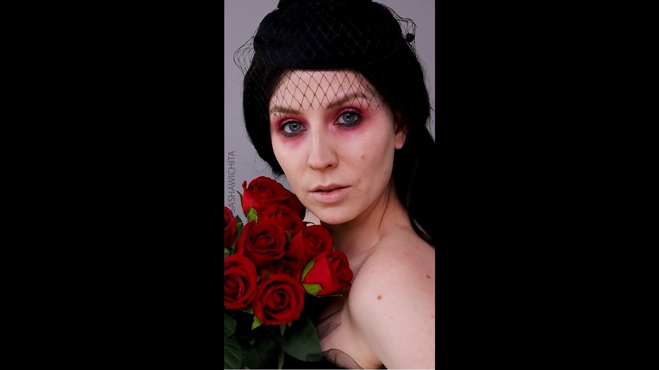 MCR Helena Makeup Tutorial My Chemical Romance Three Cheers for Sweet Revenge Quick Red Eyeshadow