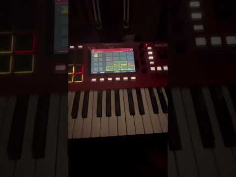 Mpc key 37 🔥 if you have 61 still buy cause its smaller for travel #mpc