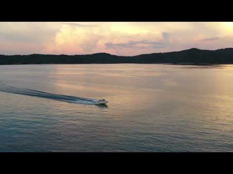 House boat vacation on Dale Hollow Lake