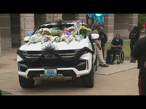 Family, friends, and community grieves loss of Officer David Lee
